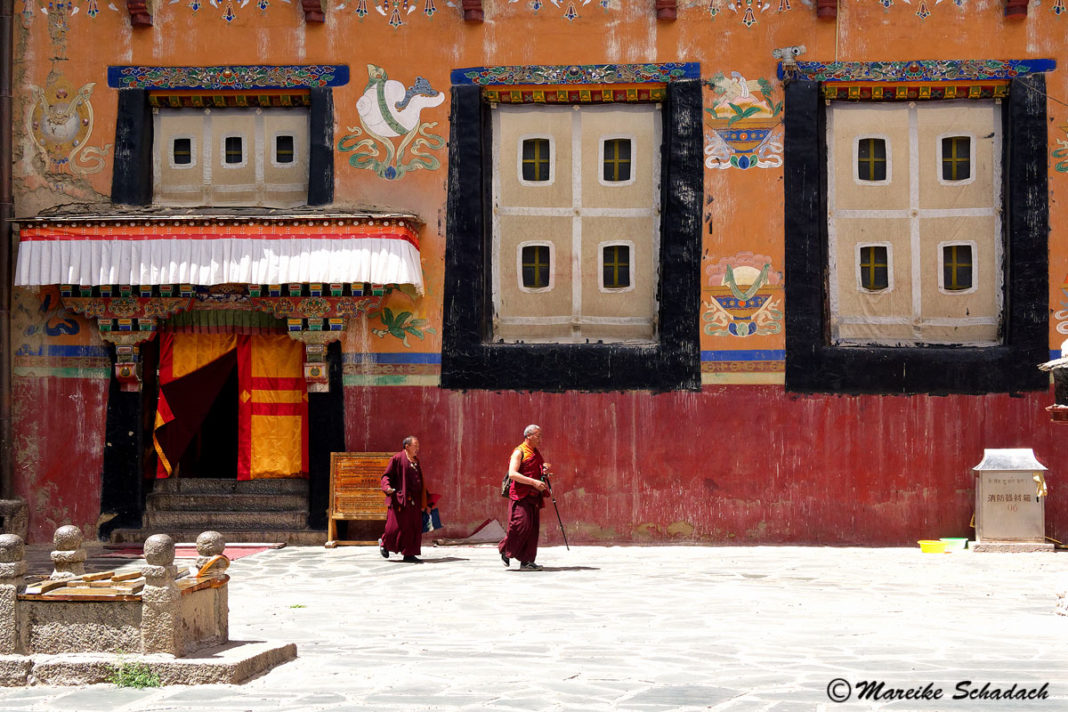 Tibet - die versteckte Bibliothek im Sakya Kloster | Fernweh-Motive