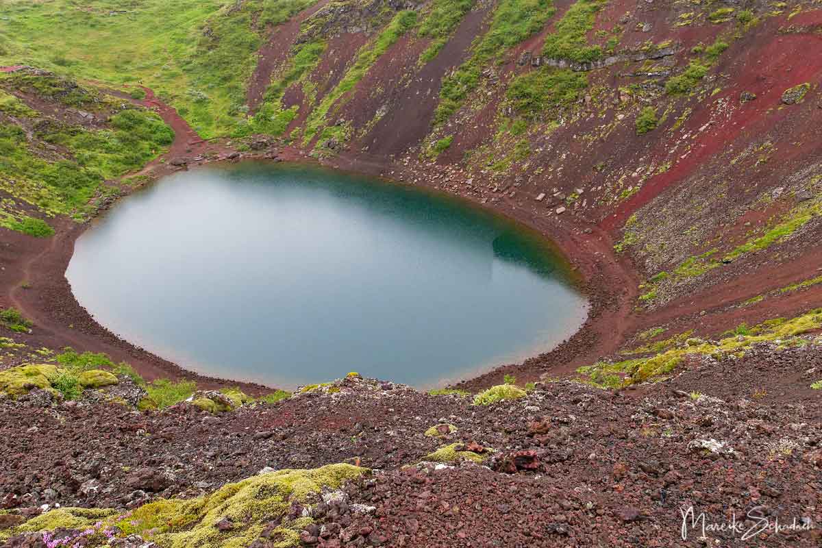 Vulkankrater Kerið – malerischer See am "Golden Circle" in Island